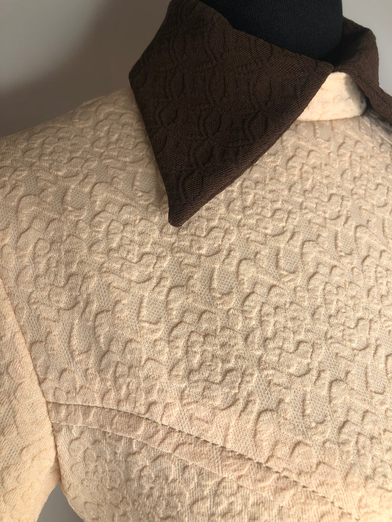 Vintage 1960s Floral Textured Dagger Collar Mod Dress by Diolen Loft ...